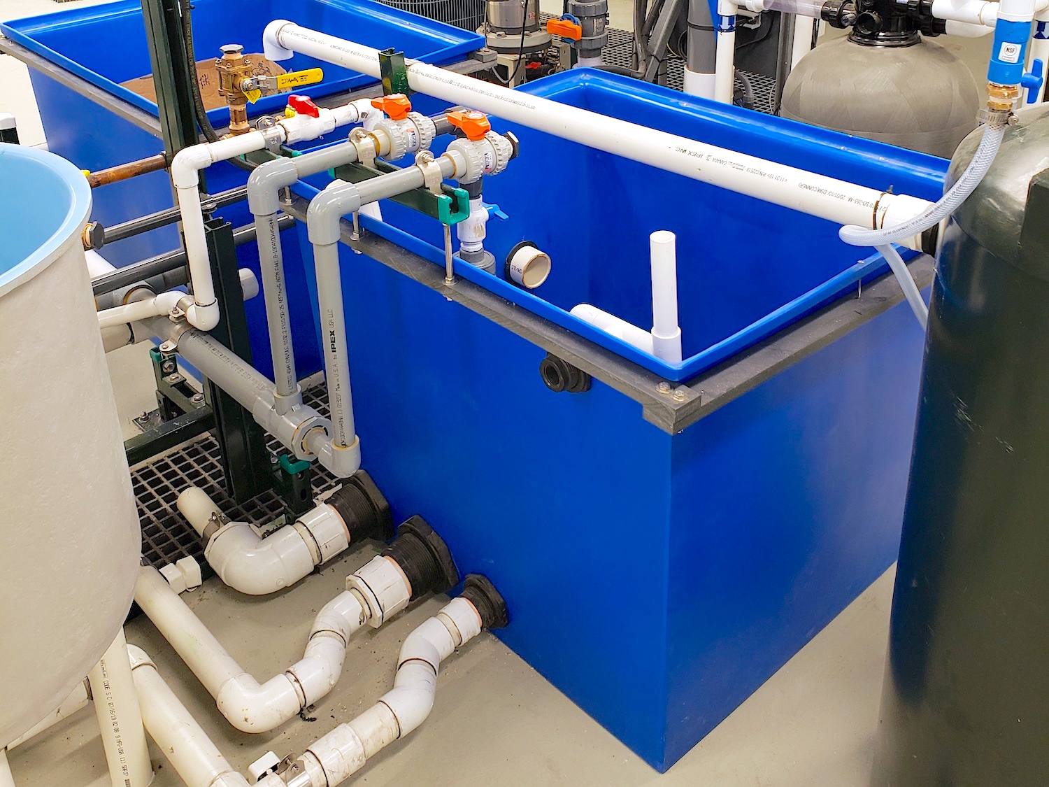 Rectangular Polyethylene Tanks | IAS, Inc.